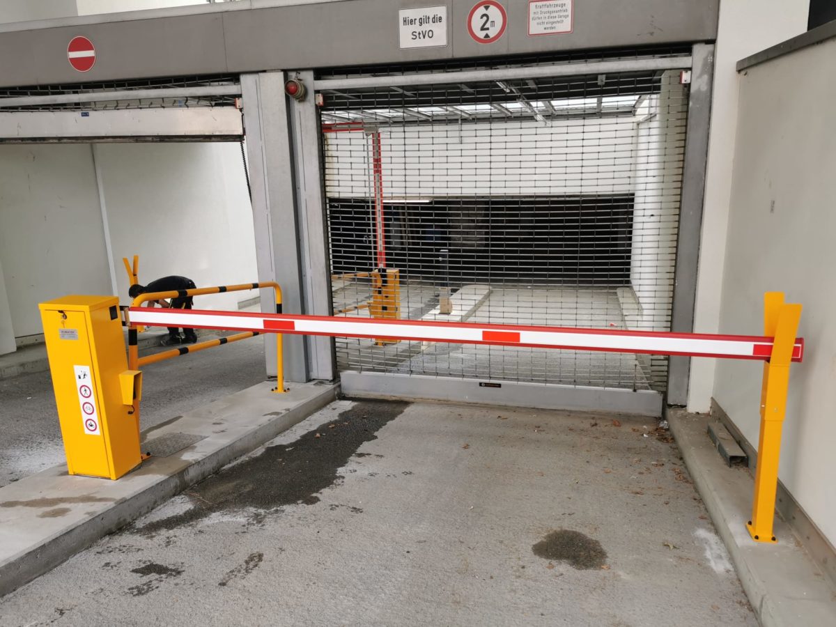 Frankfurt, Solmsstrasse - Rumatek GmbH - Schranke kaufen